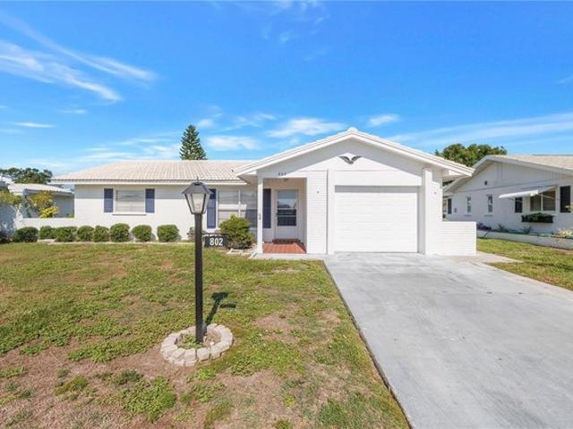 802 Buttonwood Dr, Bradenton, FL 34208