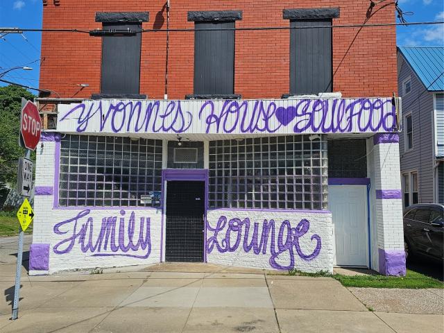 802 E 11TH Street