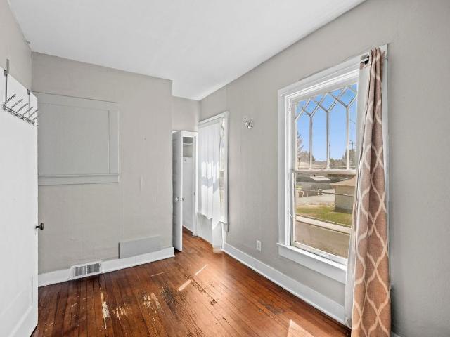 802 E Baldwin Ave 2 Bedroom Apartment for Rent at 802 E Baldwin Ave, Spokane, WA 99207 Logan