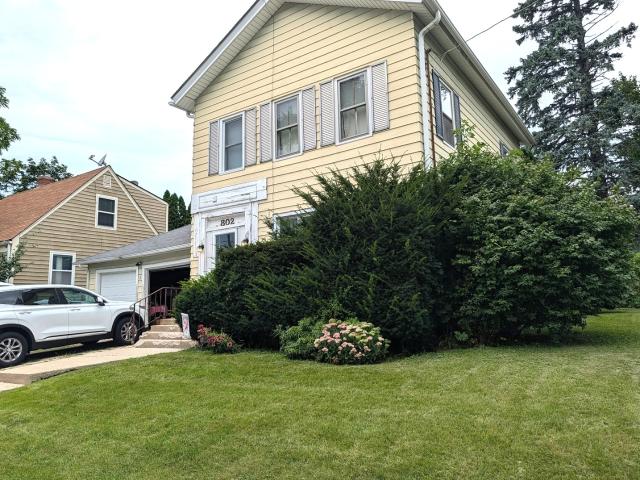 802 Erie Street