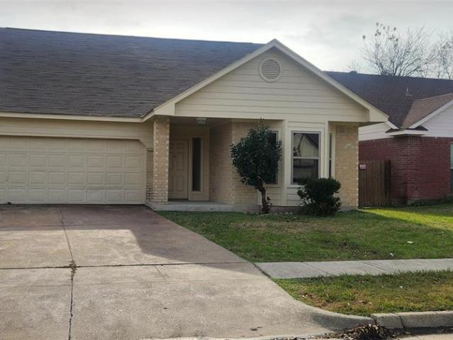 802 Headwater Dr, Arlington, TX 76015 | MLS #21174 | Compass