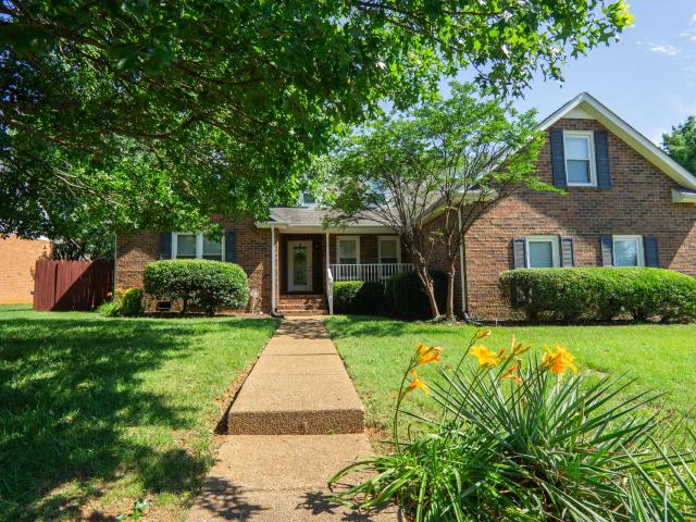 802 Judson Close
