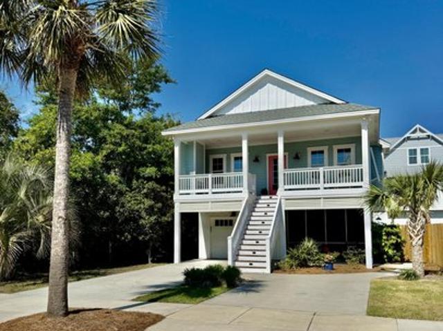 802 Ocean Blvd, Carolina Beach, NC 28428