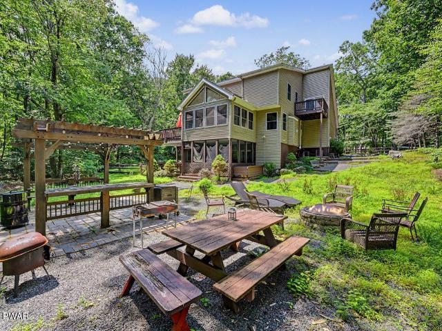 802 Overlook Court