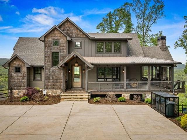 802 Overlook Dr, Blue Ridge, GA 30513