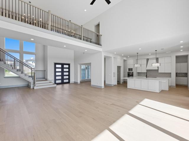 802 Lauren Belle Ln