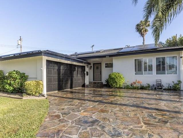 802 Lees Ave, Long Beach, CA 90815
