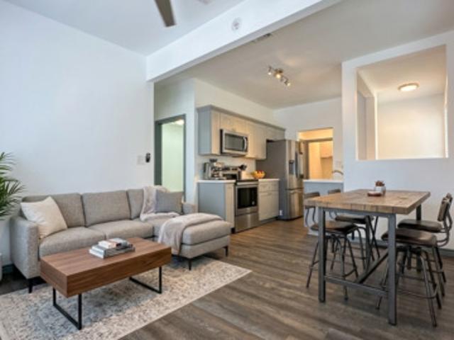 802 Montana St, Unit 2