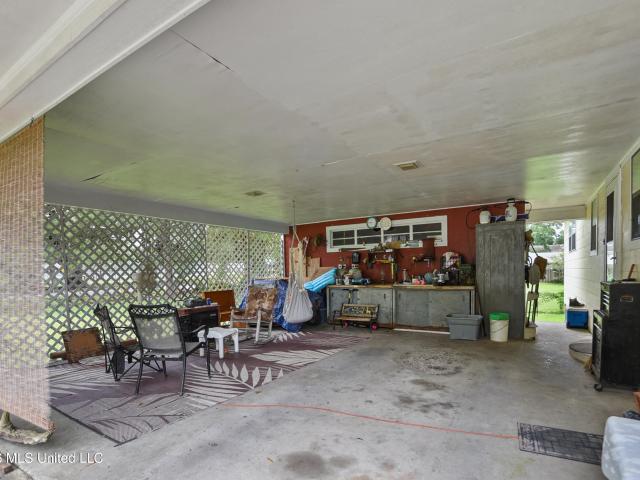 802 Mill Road