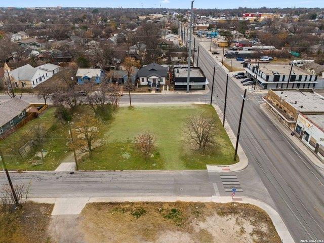 802 N New Braunfels Ave Apt 1, San Antonio, TX 78202