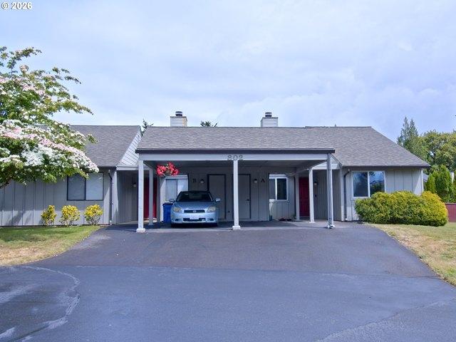 802 NW 133rd St Apt A, Vancouver, WA 98685