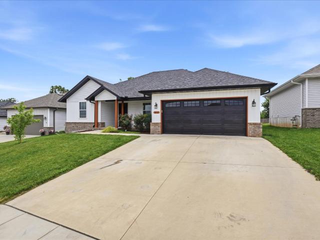 802 S Wheaton Hills Drive