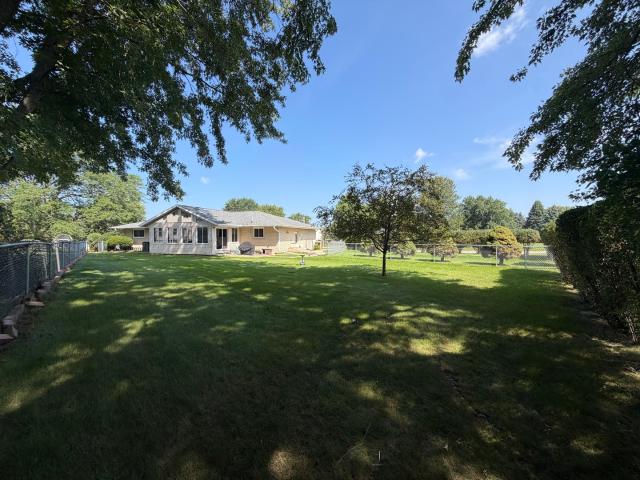 802 S Canterbury Drive