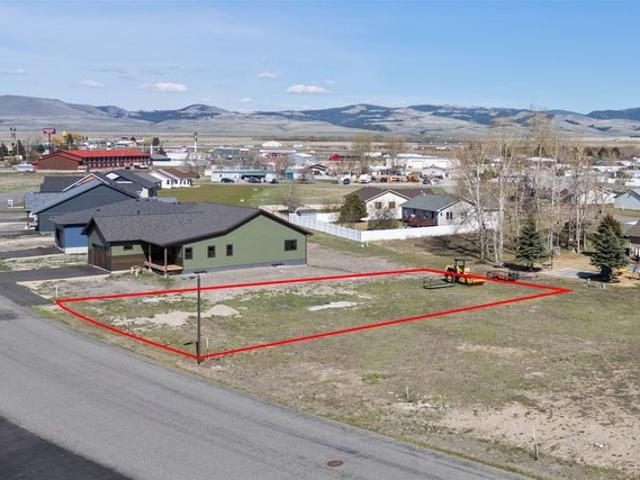 802 Sagebrush Ln, Deer Lodge, MT 59722