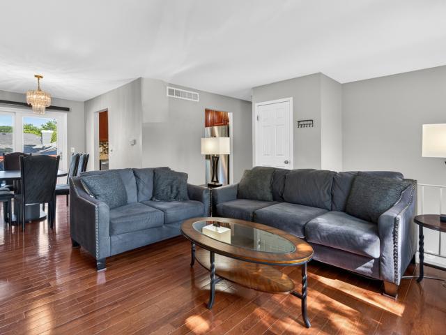 802 Prairie Avenue