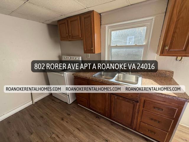 802 Rorer Ave SW 2 Bedroom Apartment for Rent at 802 Rorer Ave Sw, Roanoke, VA 24016 West End