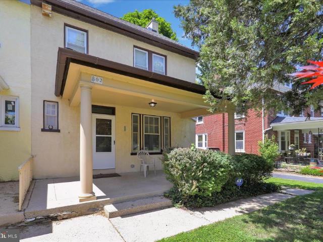 802 Race Avenue