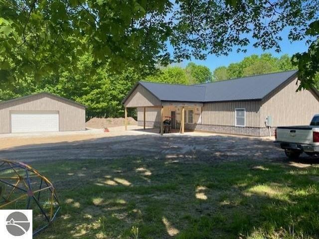 802 W 4 Rd, Buckley, MI 49620