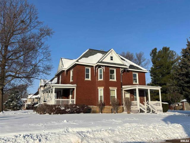 802 W 4th St, Sterling, IL 61081 | MLS #4265 | Compass