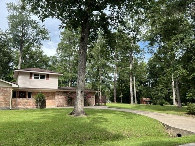802 W Wildwood, Village Mills, TX 77663