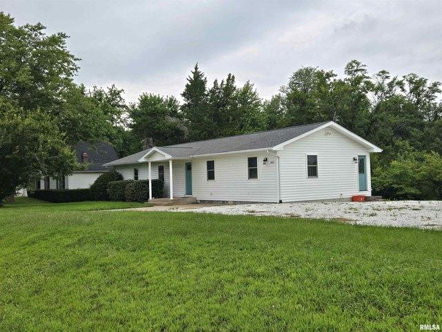 802 W Main St, La Harpe, IL 61450