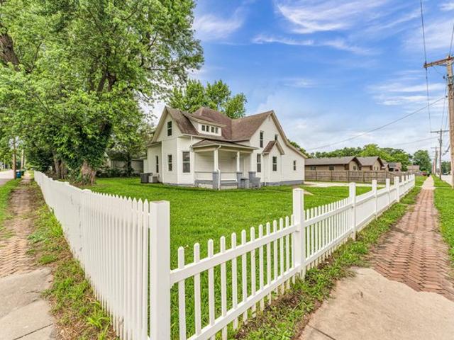 802 W Mount Vernon St, Springfield, MO 65806