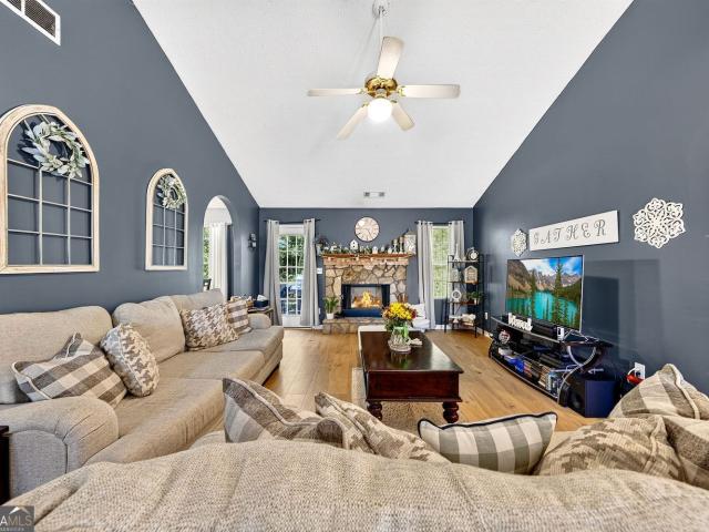802 Windsor Drive