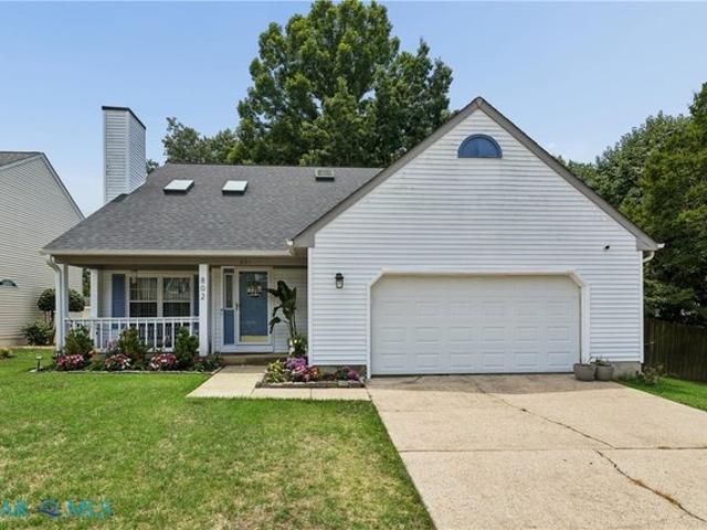 802 Thimbleby Dr, Newport News, VA 23608
