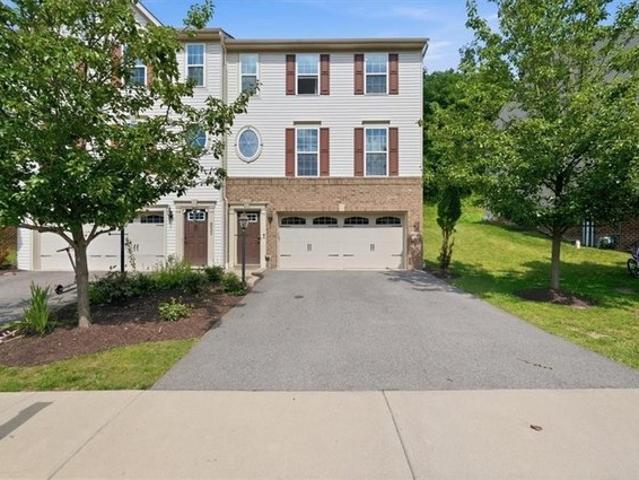 8034 Hinsdale Ln, McDonald, PA 15057