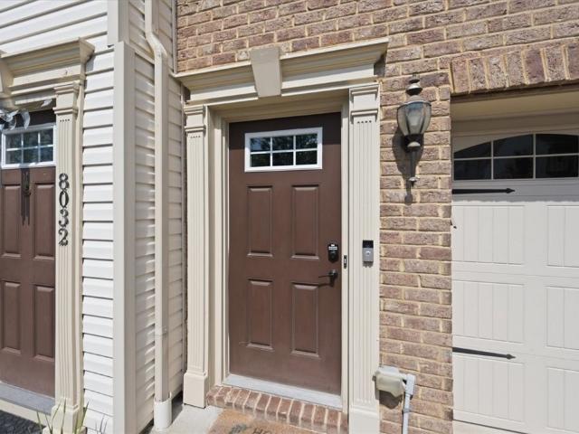 8034 Hinsdale Ln