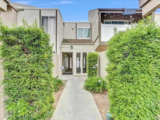 8034 Linda Vista rd 2V