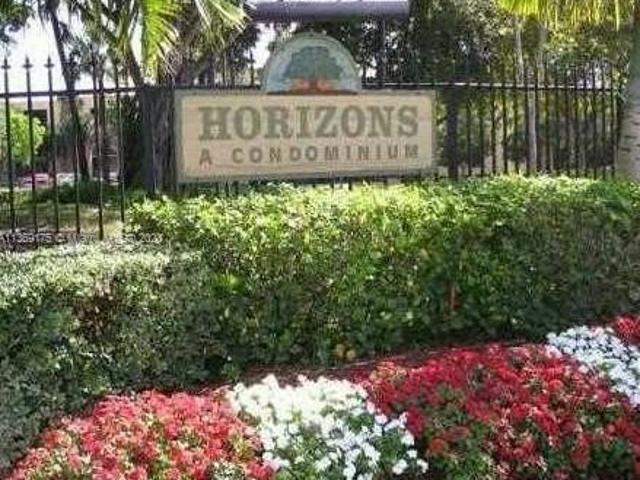 8035 107th Ave SW #323, Miami, FL 33173