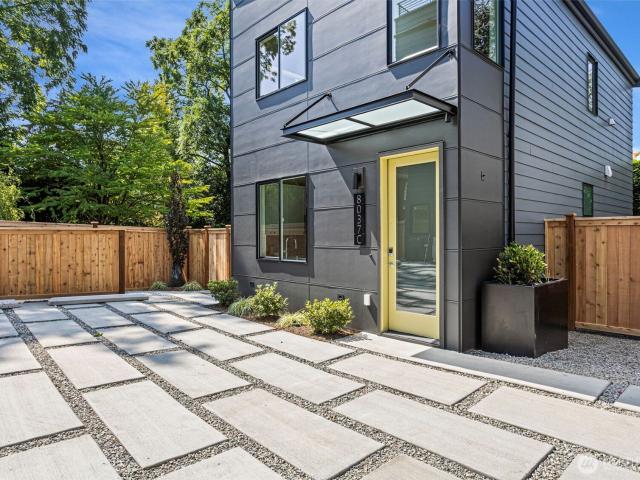 8037 Wallingford Avenue N # C
