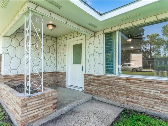 8038 Woodlyn Rd, Houston, TX 77028 | MLS #68612 | Compass