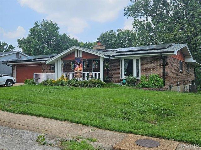 8039 Amherst Ave, University City, MO 63130