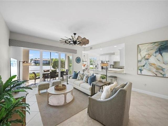 8030 Signature Club Cir Unit 102, Naples, FL 34113