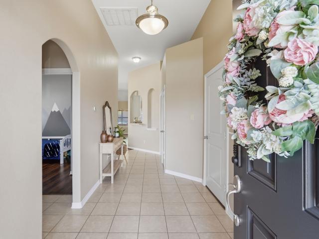 8032 N Tarrytown Crossing Drive
