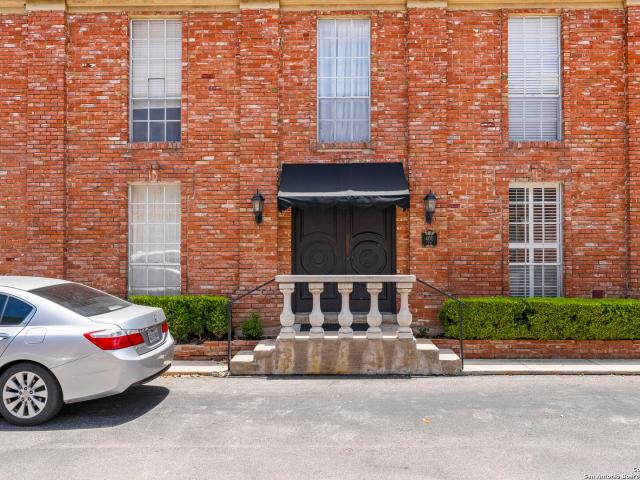 8033 N New Braunfels Ave, Unit 400D, San Antonio, TX 78209 | MLS #1932 | Compass