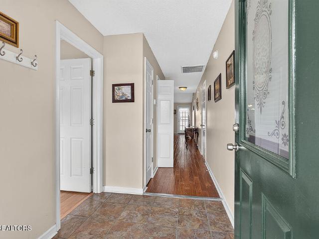 8033 Stablegate Way