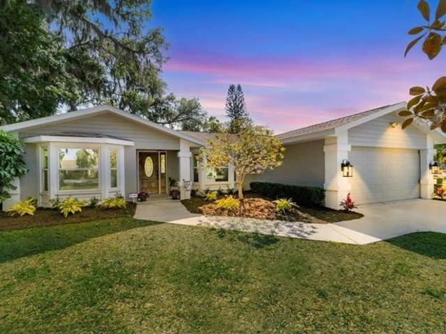 8033 55th St E, Palmetto, FL 34221