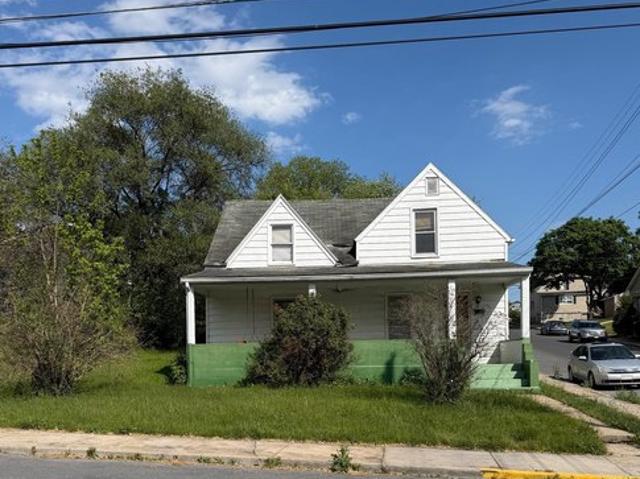 803 3rd St, Martinsburg, WV 25404