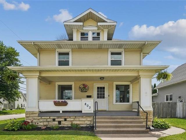 803 4th St SW, Cedar Rapids, IA 52404