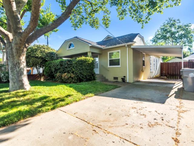 803 51st St, Sacramento, CA 95819 | MLS #226038 | Compass