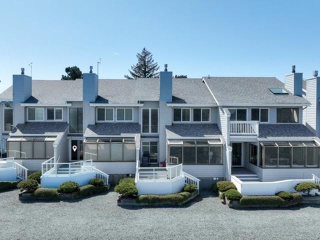 803 5th Ave Unit 18, Hammond, OR 97121