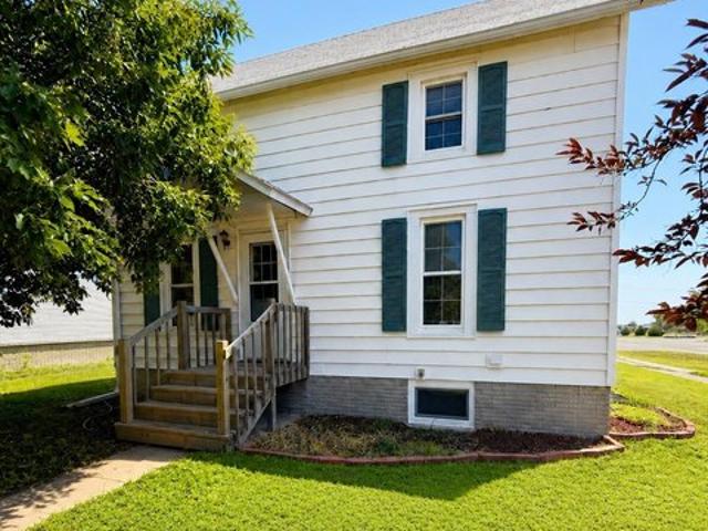 803 C Ave, Kearney, NE 68847