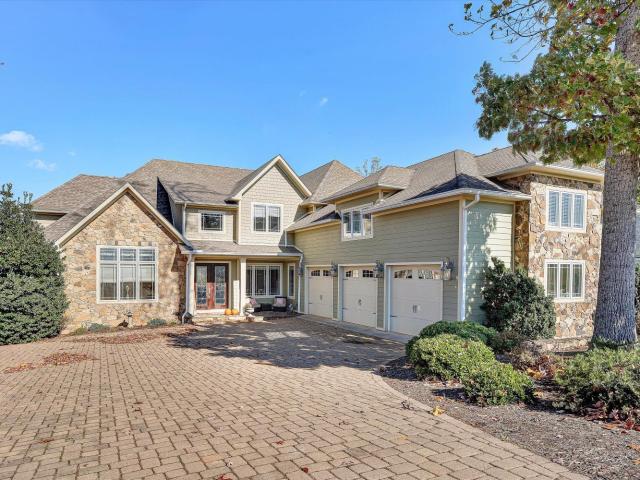803 Compass Cove Circle
