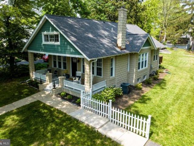 803 Ceredo Ave, West Chester, PA 19382