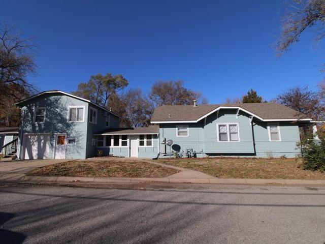 803 and 803 1/2 N Taylor St, El Dorado, KS 67042