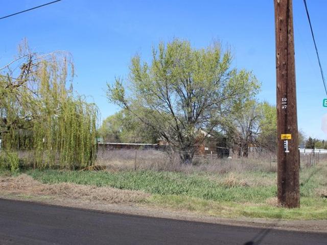 803 Bagley Rd, Sunnyside, WA 98944