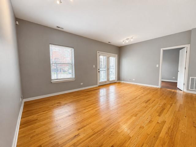 803 E 41ST Street # 1B